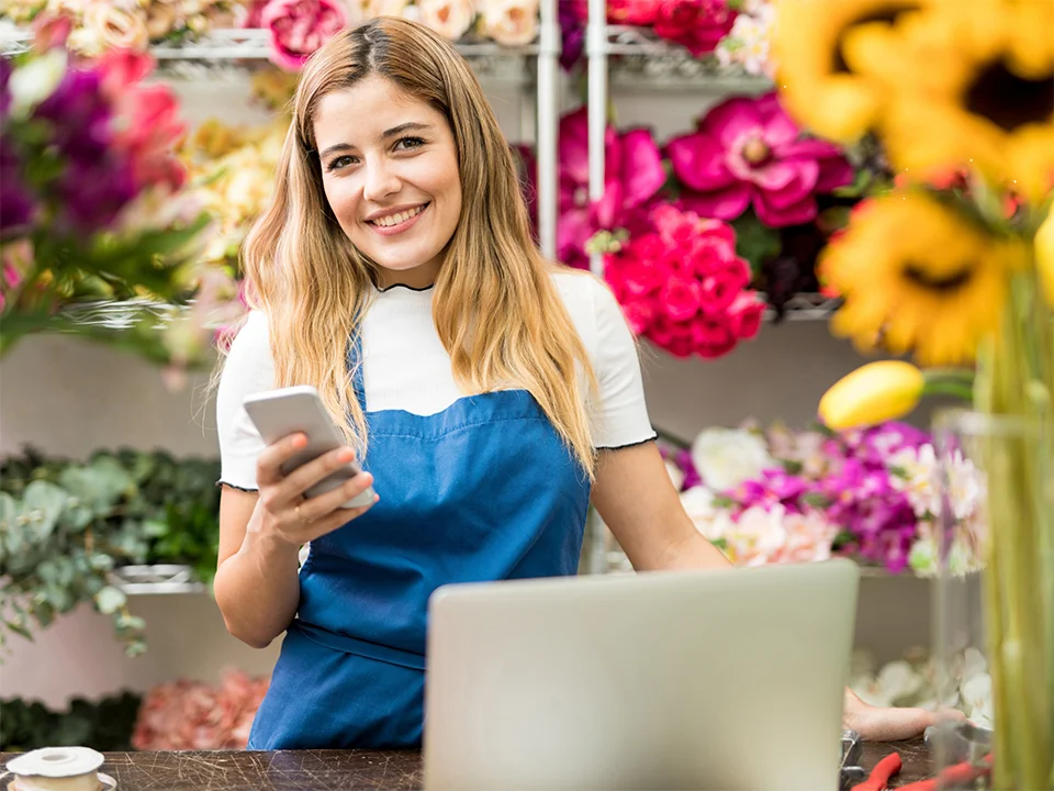 How To Answer The Phone Professionally In Business | OfficeHQ